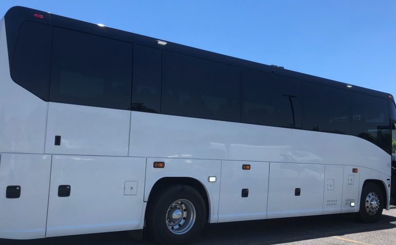 2020 MCI J3500 ADA - Advantage Remarketing Solutions