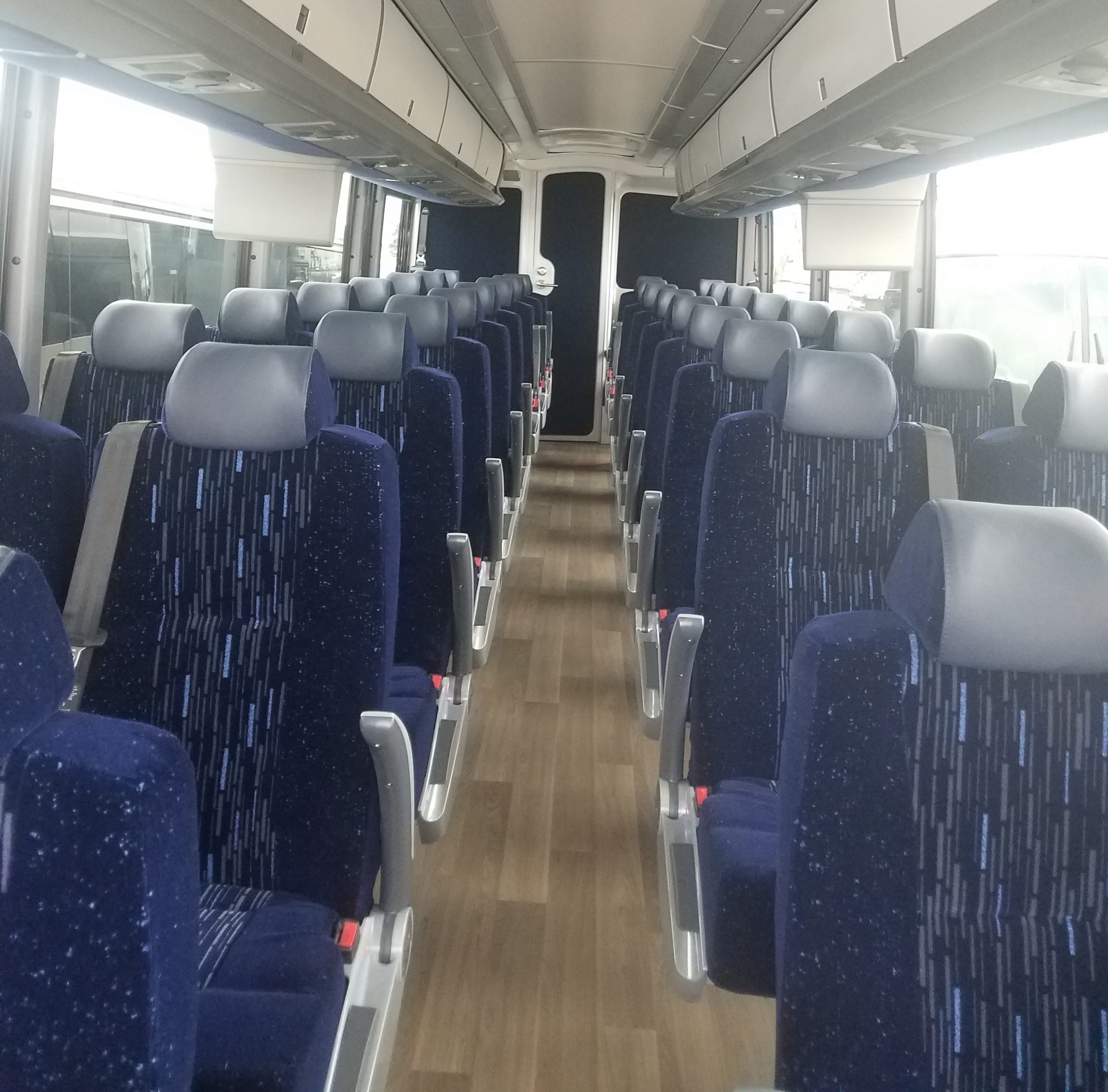 2020 MCI J3500 ADA – Advantage Remarketing Solutions