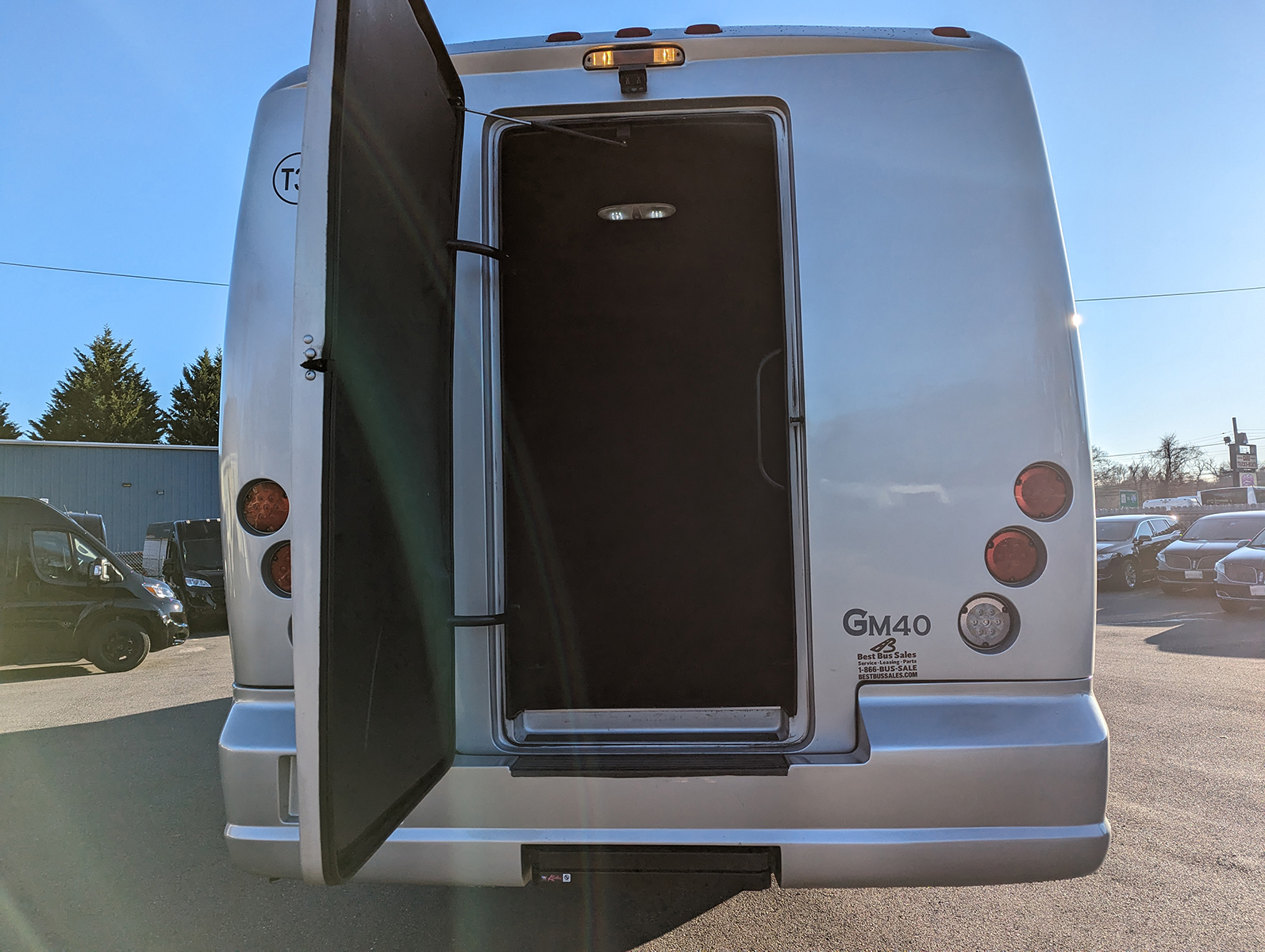 2016 Freightliner GM40 – Advantage Remarketing Solutions