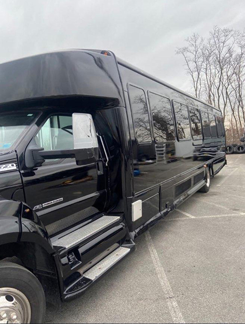 2016 Ford F650 – Advantage Remarketing Solutions