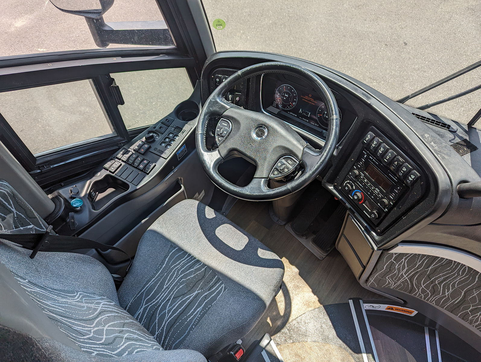 2018 MCI J4500 – Advantage Remarketing Solutions