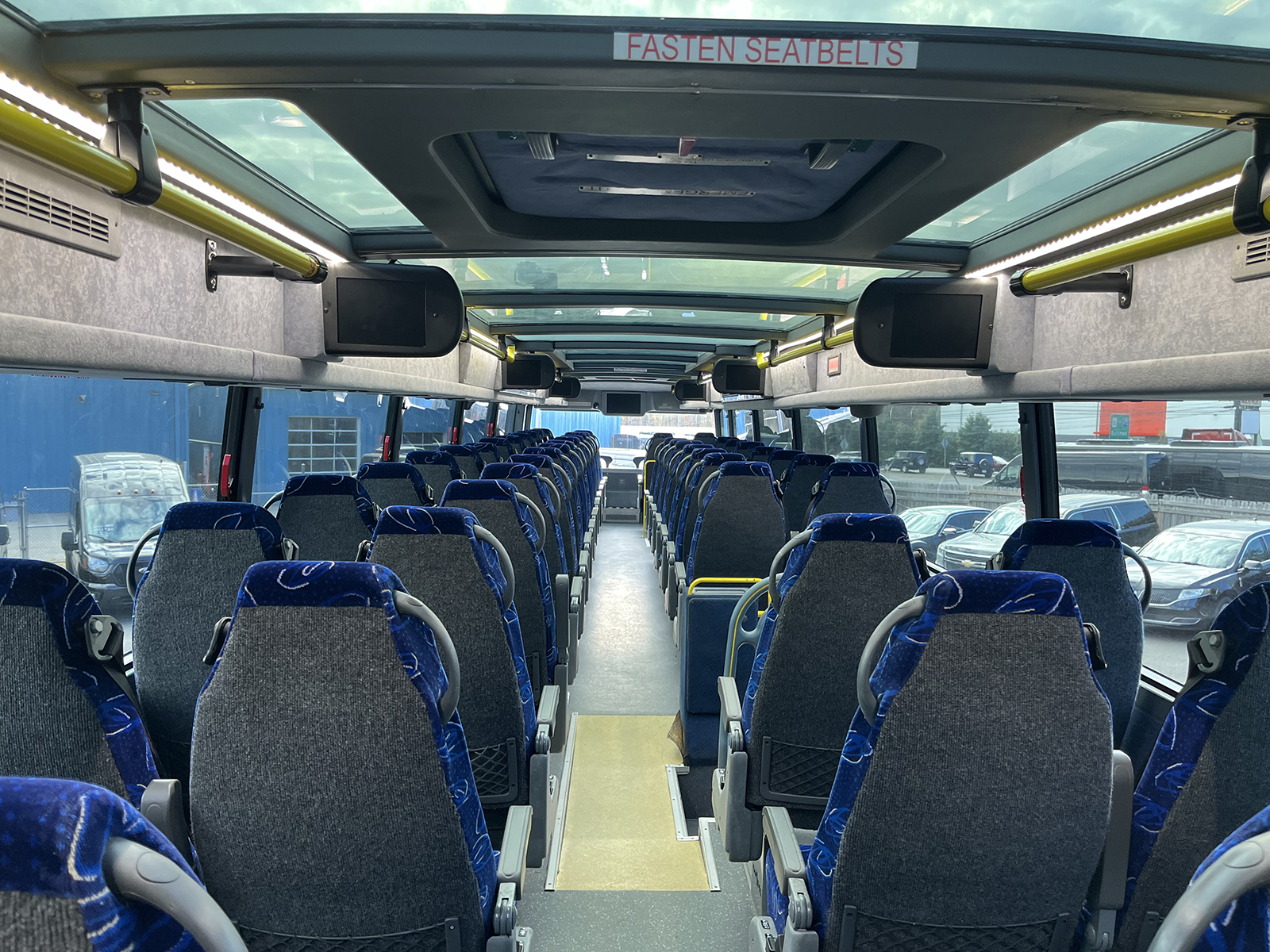 2012 Van Hool TD925 – Advantage Remarketing Solutions