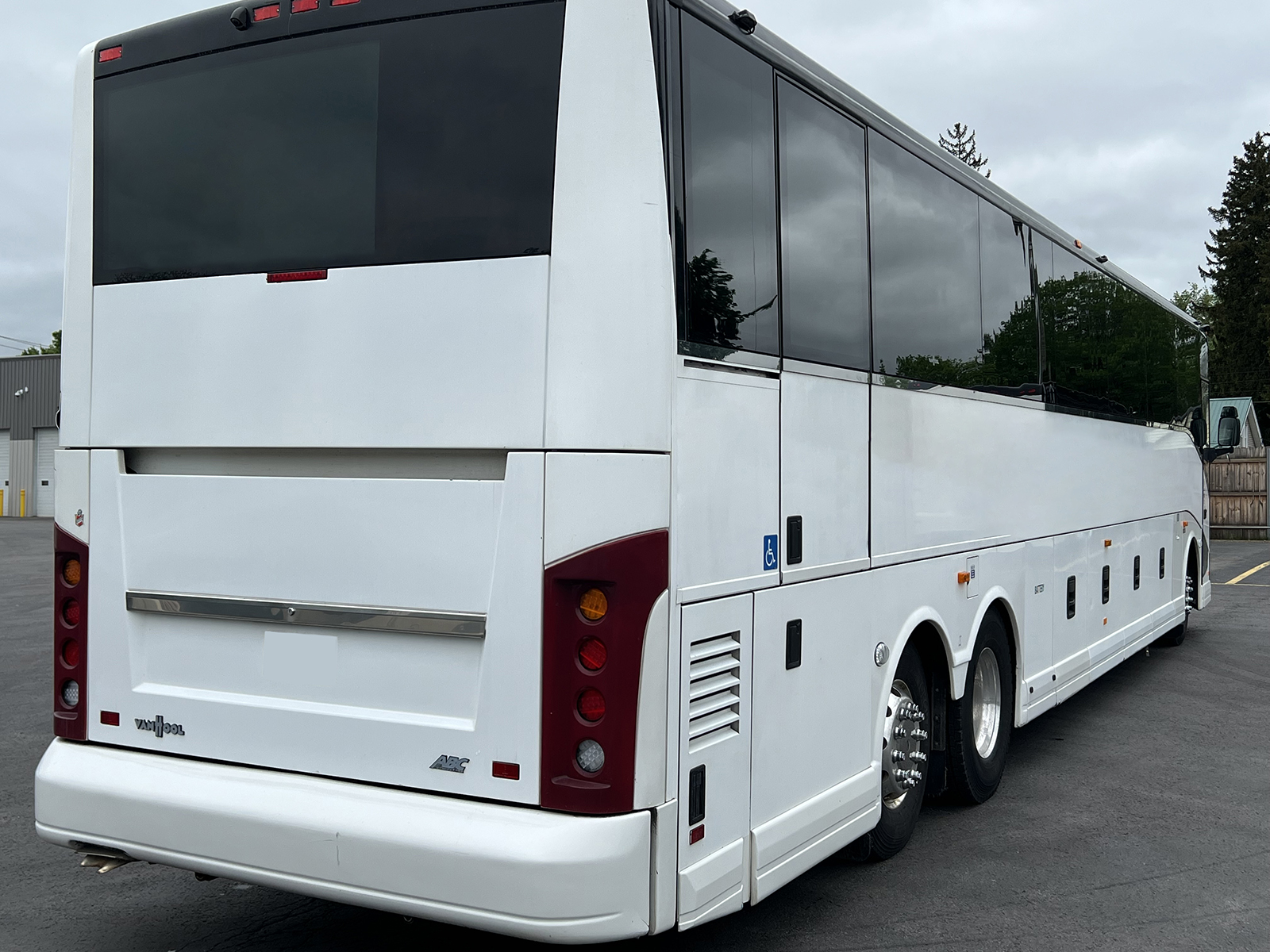 2017 Van Hool CX45 – Advantage Remarketing Solutions