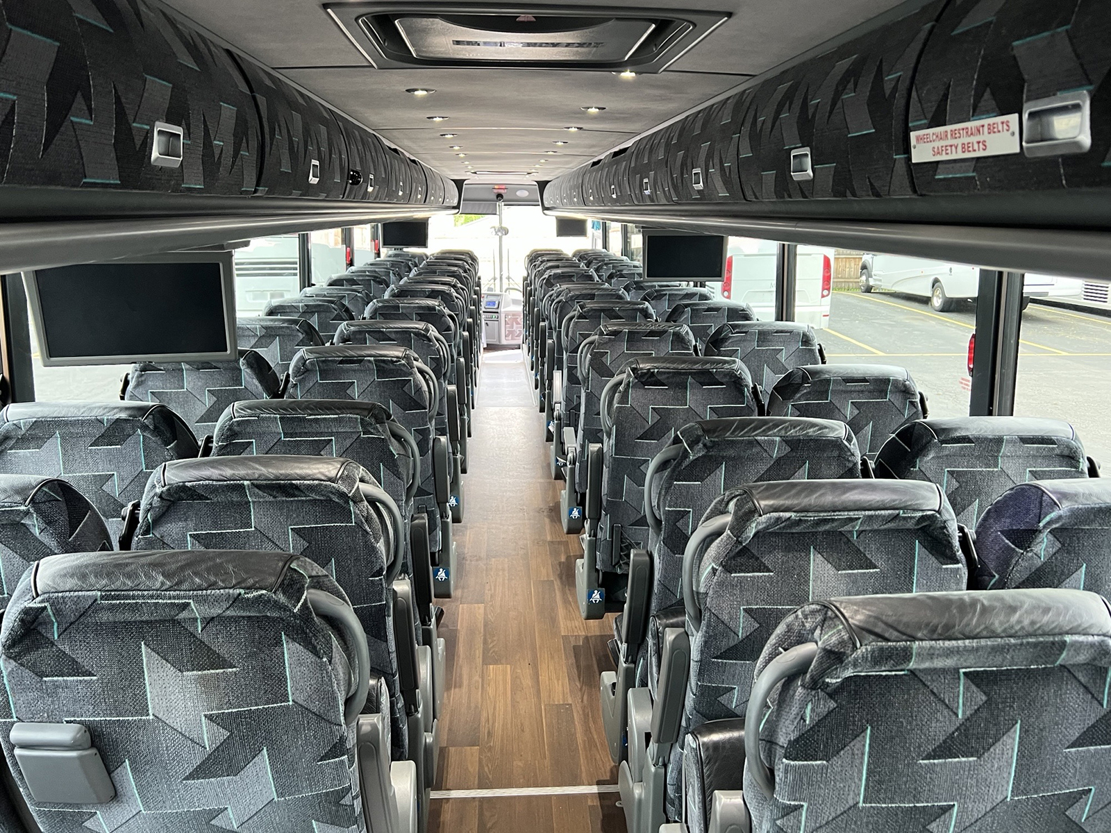 2017 Van Hool CX45 – Advantage Remarketing Solutions