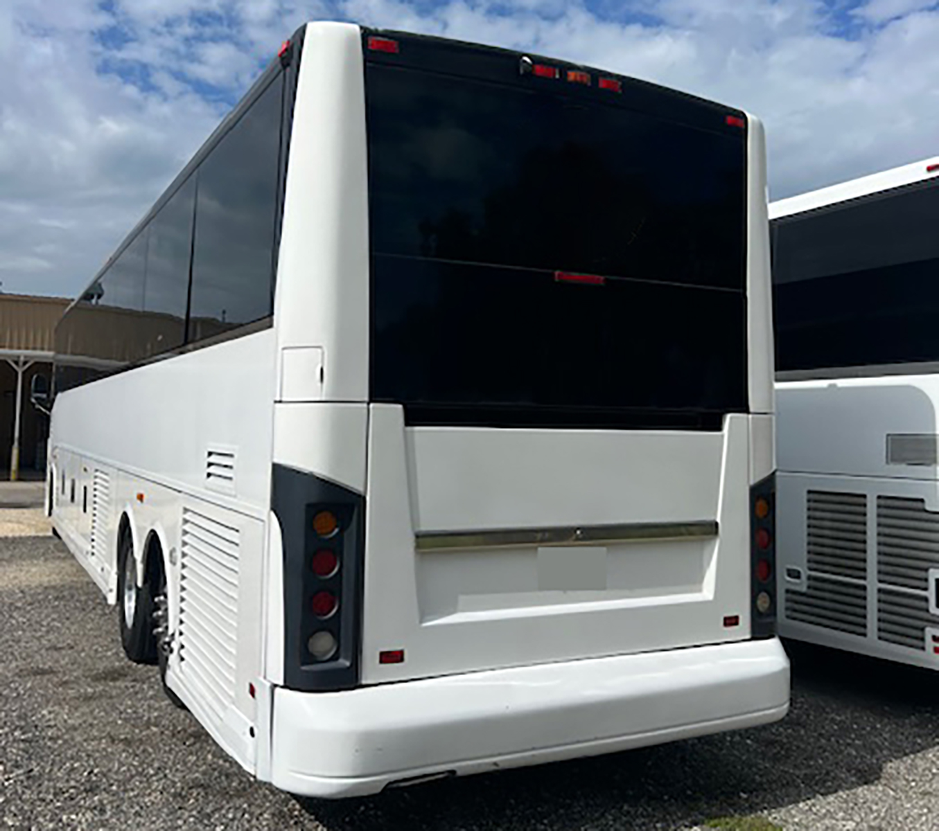 2017 Van Hool CX45 – Advantage Remarketing Solutions