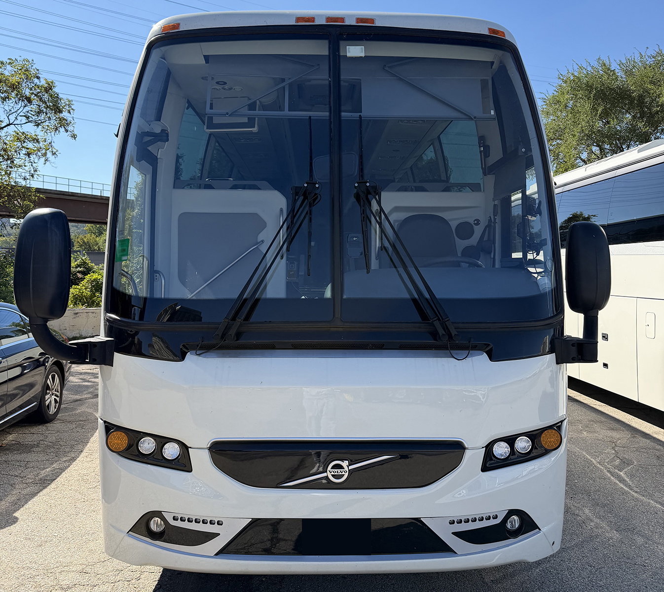 2025 Volvo 9700 ADA – Advantage Remarketing Solutions